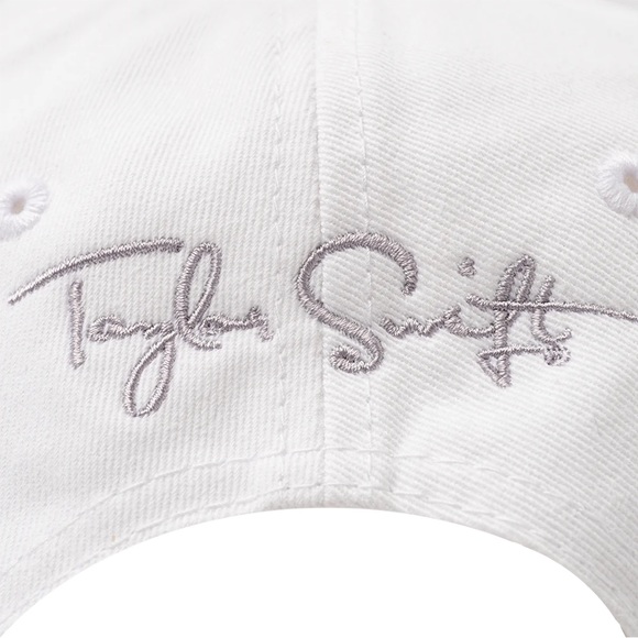 Taylor Swift | Accessories | Taylor Swift Speak Now Taylors Version ...